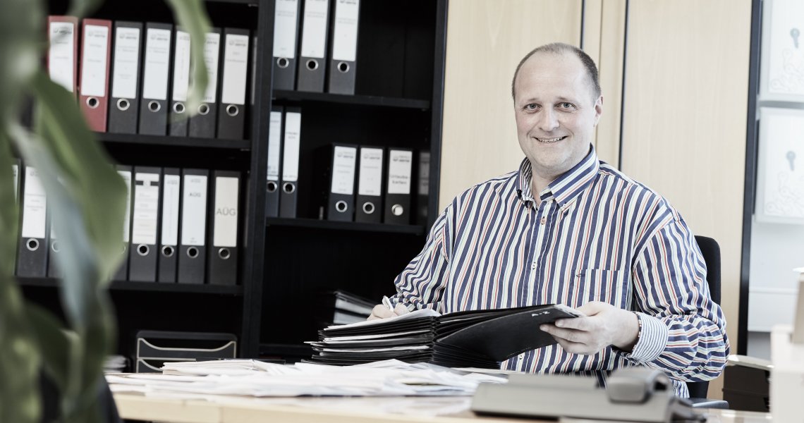 Ansprechpartner - genter-cnc.de Deutsch